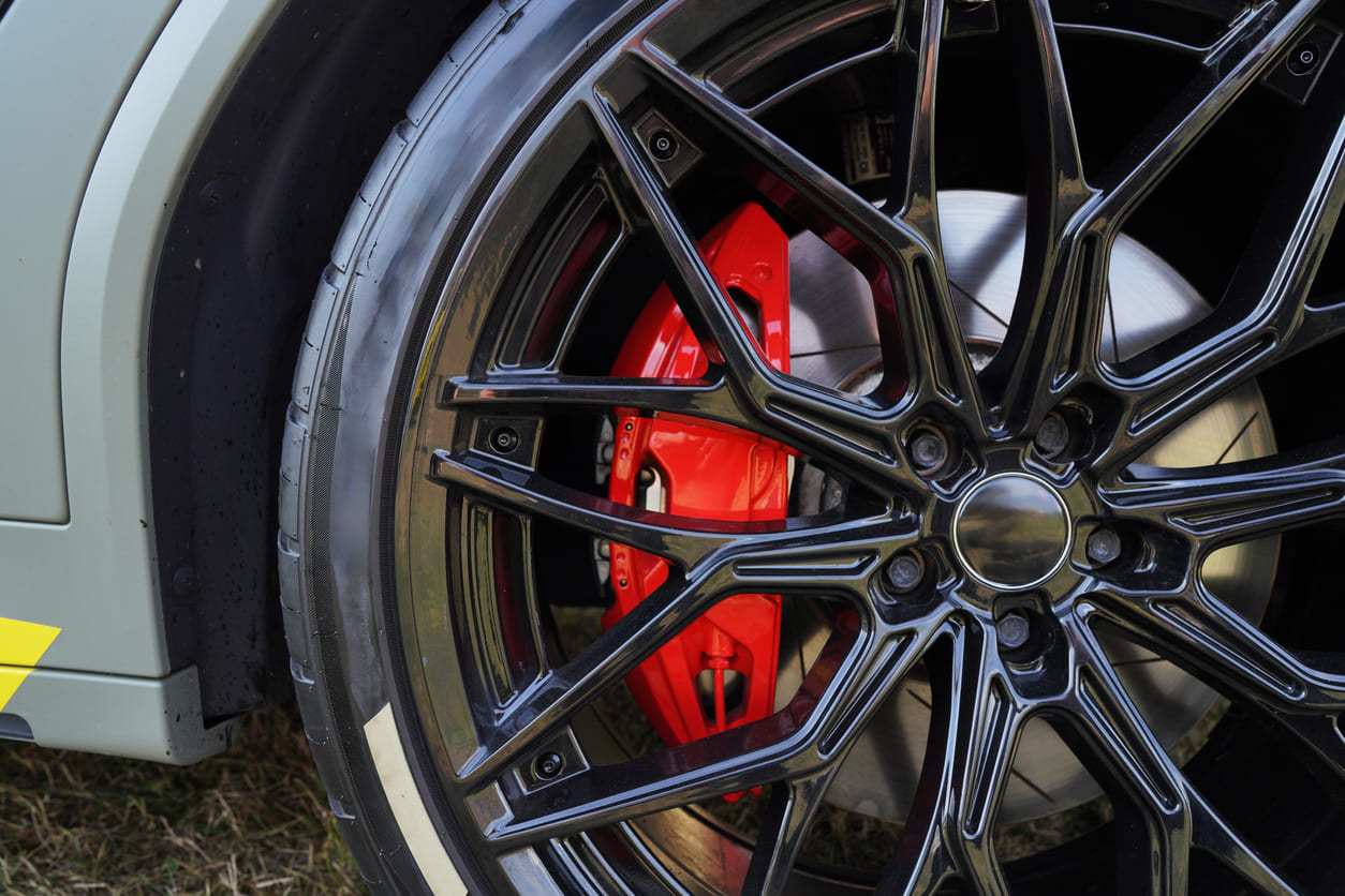 Ferrari Rims in Canada | ADVAN TIRE INC